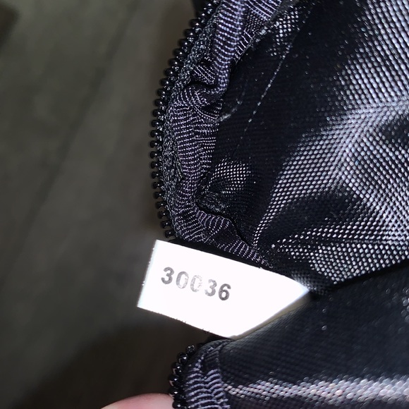 Hato Hasi | Bags | Vintage Hato Hasi Black Canvas Zip Close Wallet ...